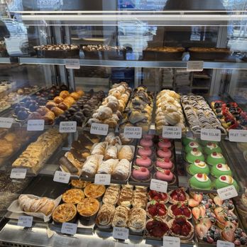 LULU’S BAKERY - Updated December 2025 - 792 Photos & 537 Reviews - 179 ...