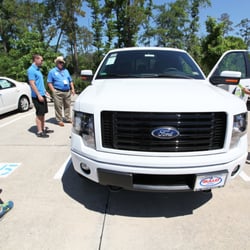 GULLO FORD OF CONROE - 44 Photos & 124 Reviews - 925 I-45 S, Conroe ...