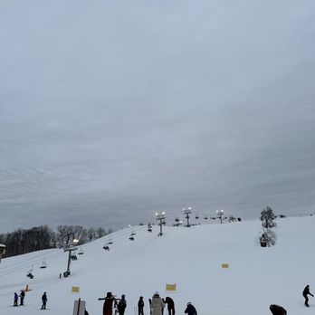 BOSTON MILLS BRANDYWINE SKI RESORTS - Updated January 2026 - 58 Photos ...