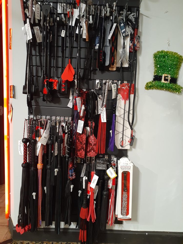 DEJA VU LOVE BOUTIQUE - 48 Photos - 1000 W Jolly Rd, Lansing, Michigan ...