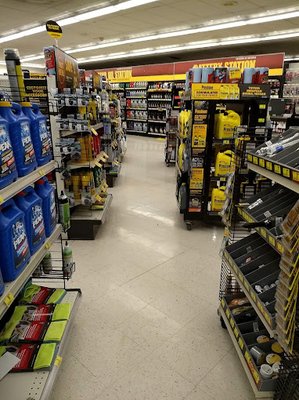 ADVANCE AUTO PARTS - Updated January 2026 - 10 Photos - 2625 NE Vivion ...