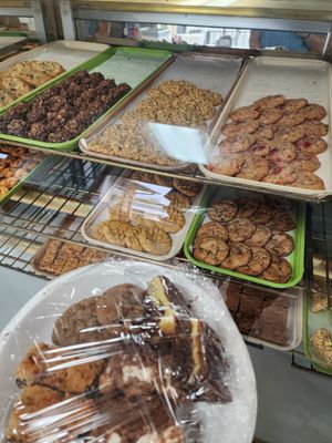 THE SWEETERY - Updated October 2025 - 22 Photos & 52 Reviews - 1814 E ...