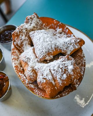 HATCH EARLY MOOD FOOD - Updated November 2024 - 100 Photos & 63 Reviews ...