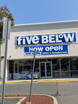 FIVE BELOW - Updated October 2025 - 12 Photos - 1925 Pawtucket Ave ...