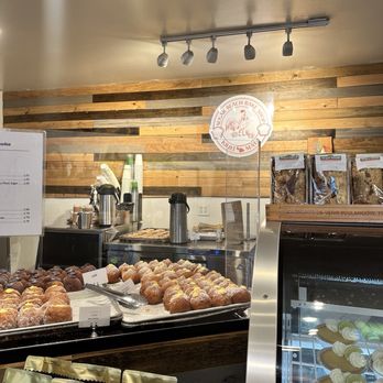 SUGAR BEACH BAKE SHOP - Updated August 2024 - 1306 Photos & 838 Reviews ...
