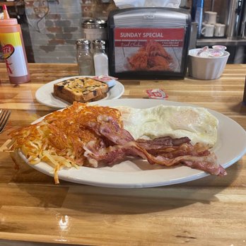 JAKES DINER - DOWNTOWN - Updated September 2024 - 41 Photos & 20 Reviews - 611 S Elm St ...