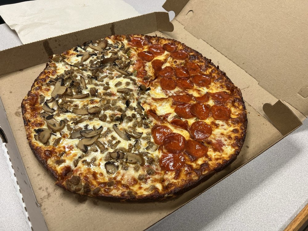 THE ELMTON - Updated November 2025 - 34 Photos & 116 Reviews - 584 5th ...