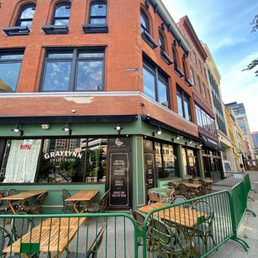 GRAYLYNN - Updated December 2025 - 436 Photos & 136 Reviews - 537 Main ...