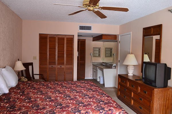 CHARLOTTE BAY RESORT AND CLUB - Updated September 2025 - 10 Photos ...