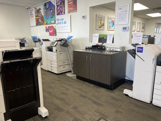 FEDEX OFFICE PRINT & SHIP CENTER - Updated June 2025 - 19 Photos & 143 ...