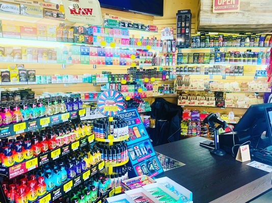 HUBBLY BUBBLY SMOKE SHOP - Updated July 2025 - 829 Brandon Town Center ...