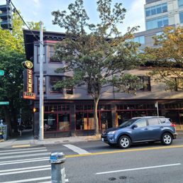 ZEEKS PIZZA - Updated October 2025 - 507 Photos - 905 Reviews - 419 ...