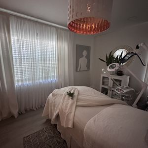 ESSENTIALS SOUTH TAMPA DAY SPA - Updated December 2025 - 26 Photos ...