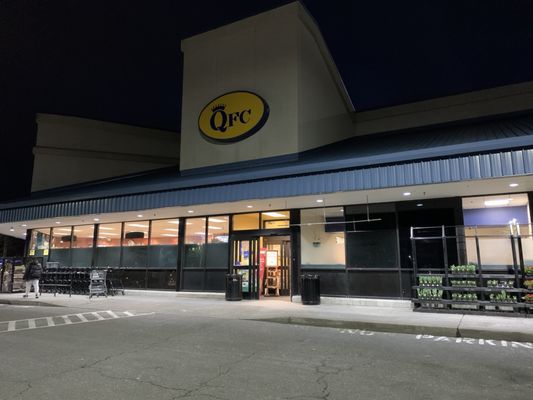 QFC - Updated October 2025 - 24 Photos & 93 Reviews - 11100 Roosevelt ...