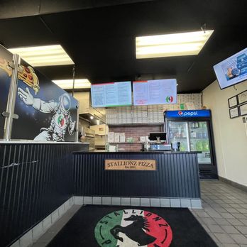 STALLIONZ PIZZA - Updated October 2024 - 74 Photos & 184 Reviews - 1200 ...