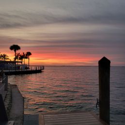 SUNDOWNERS - Updated October 2025 - 1290 Photos & 1144 Reviews - 103900 ...