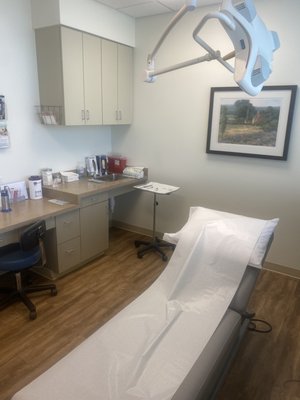 DALLAS ASSOCIATED DERMATOLOGISTS - Updated December 2025 - 29 Reviews ...