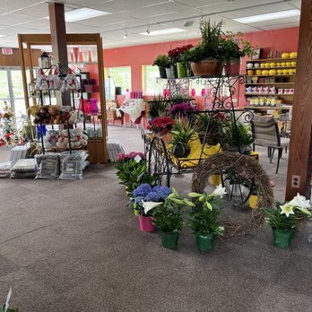 ED SMITH FLOWERS & GIFTS - Updated January 2026 - 43 Photos & 11 ...