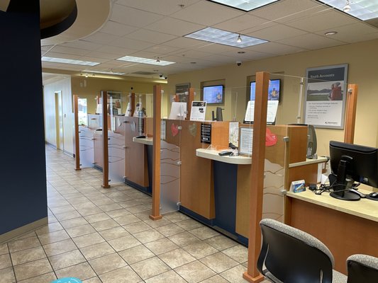 PROVIDENT CREDIT UNION - Updated December 2025 - 10 Photos & 105 ...