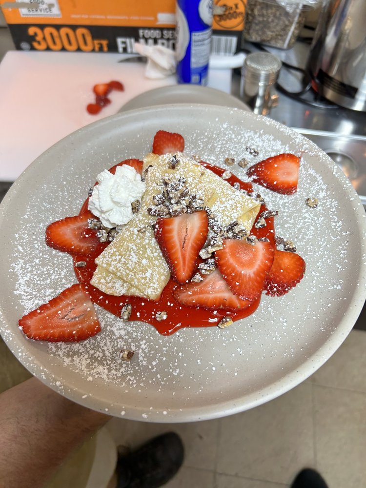 MAPLES ON MAIN - LOCAL CAFE - 16 Photos - 211 N Main St, Rutherfordton ...