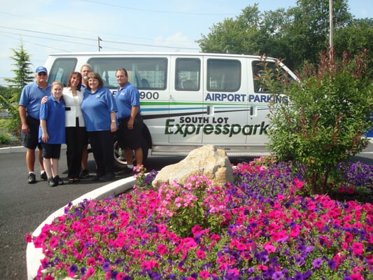 EXPRESSPARK SOUTH LOT - Updated December 2025 - 34 Photos & 90 Reviews ...