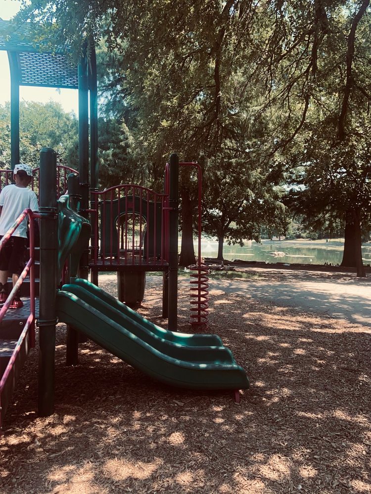 KIDD SPRINGS PARK - 700 W Canty St, Dallas, Texas - 41 Photos & 11 ...
