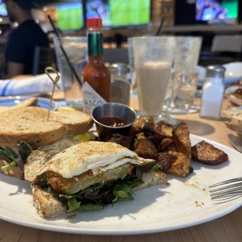 ALE HOUSE COLUMBIA - Updated May 2024 - 696 Photos & 740 Reviews - 6480 ...