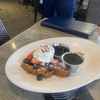 NONA BLUE MODERN TAVERN - Updated December 2024 - 842 Photos & 939 ...