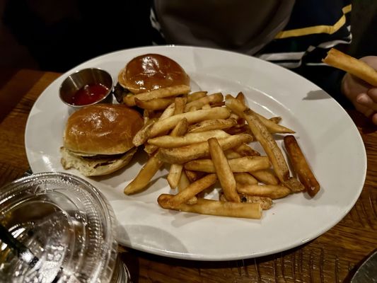 GRILL 89 - Updated June 2025 - 293 Photos & 385 Reviews - 800 East ...