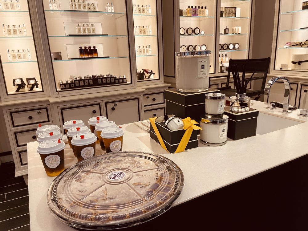 UBAE - 2037 Photos & 765 Reviews - 1284 Kalani St, Honolulu, Hawaii ...