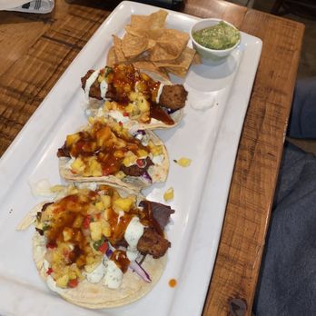 KIN WINDSOR - Updated May 2024 - 817 Photos & 821 Reviews - 740 ...