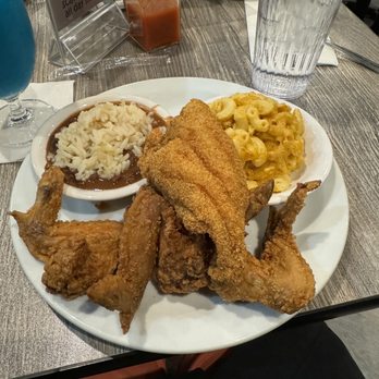 CORNBREAD RESTAURANT & BAR - Updated May 2024 - 575 Photos & 791 ...