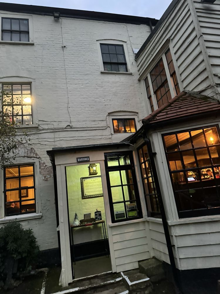 THE SPANIARDS INN - Updated January 2026 - 99 Photos & 75 Reviews ...