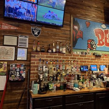 BEERCADE 2 - Updated October 2025 - 66 Photos & 35 Reviews - 1423 S ...