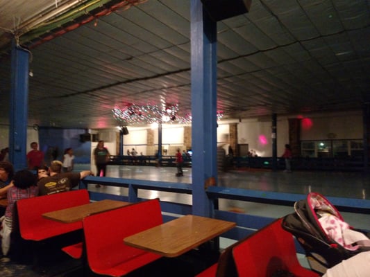 MUNICIPAL PARK ROLLER RINK - Updated July 2025 - 615 Richard Webster Dr ...