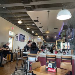 RIVERSHACK - Updated July 2025 - 32 Photos & 19 Reviews - 401 Williams ...