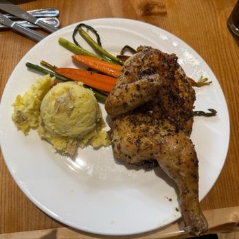 RED ROCK GRILL - Updated November 2025 - 278 Photos & 197 Reviews - 1 ...