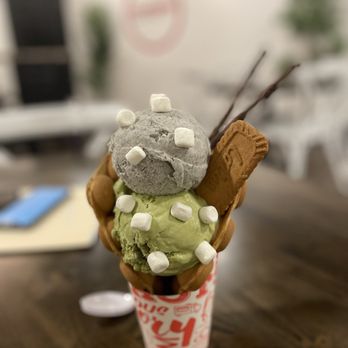 MAROONS CREAMERY - Updated April 2025 - 42 Photos & 16 Reviews - 57 E ...