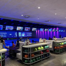 MAIN EVENT AVONDALE - Updated January 2026 - 206 Photos & 369 Reviews ...