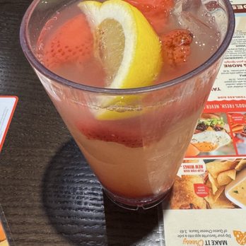 RED ROBIN GOURMET BURGERS AND BREWS - Updated January 2026 - 208 Photos ...