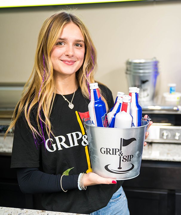 GRIP & SIP - Updated December 2025 - 10 Photos - 139 W MacArthur Dr ...