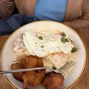 KNOWLTON HOUSE DISTILLERY - Updated December 2025 - 106 Photos & 39 ...