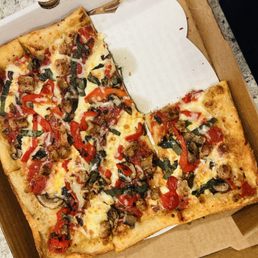 WILLIAMSBURG PIZZA - Updated January 2026 - 95 Photos & 84 Real Reviews ...