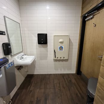 BUFFALO LUKE’S - KENNESAW - Updated October 2025 - 71 Photos & 49 ...