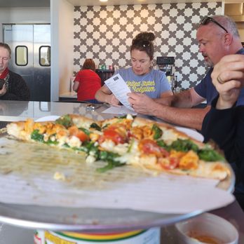 GRACE PIZZA AND SHAKES - Updated May 2025 - 75 Photos & 35 Reviews ...