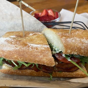 MON VERT CAFE - Updated December 2025 - 418 Photos & 478 Reviews - 28 ...