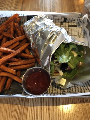 BATES BAR AND GRILL - 70 Photos & 96 Reviews - 2 Commercial St ...