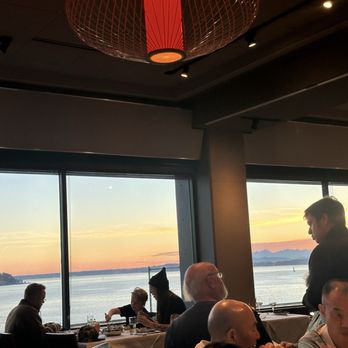 CUTTERS CRABHOUSE - Updated January 2025 - 1911 Photos & 1779 Reviews ...