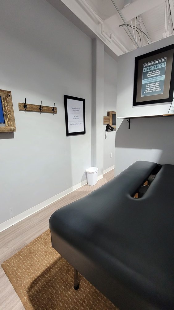 CORNERSTONE FAMILY CHIROPRACTIC - 18 Photos - 2670 E County Line Rd ...