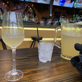 OFF THE CUFF - Updated January 2026 - 235 Photos & 73 Reviews - 2901 ...